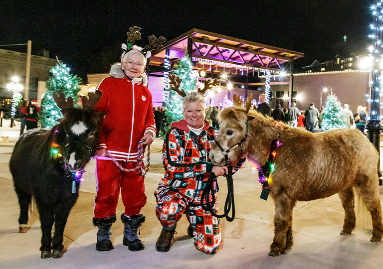 Community Christmas Tree Lighting at Outlaw Square